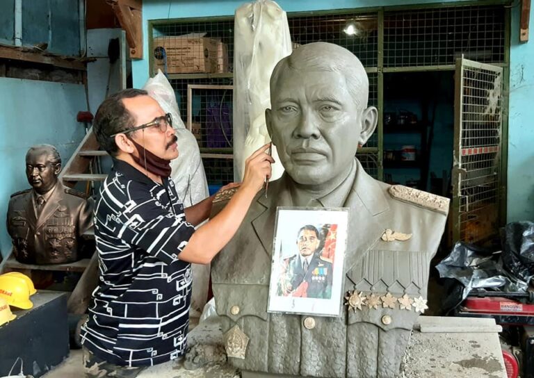 Mengunjungi Seniman Seni Rupa "Urang Awak" di Yogyakarta dan Bandung ...