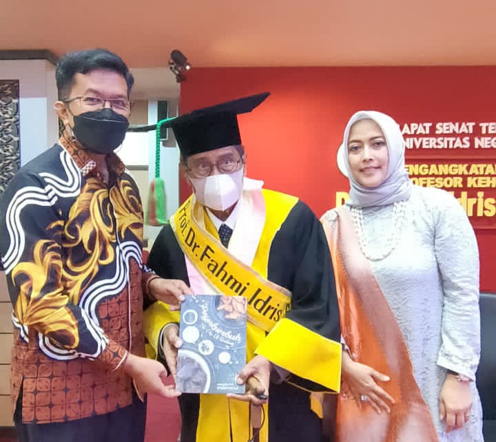 Fahmi Idris Wafat, Erwin Yunaz : Beliau Adalah Panutan Dan Sosok ...