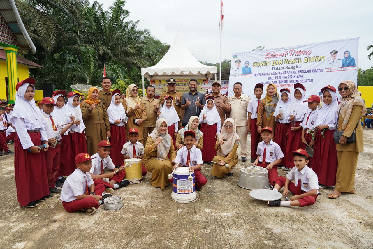 Masyarakat Sangir Jujuan dan Sangir Balai Janggo Terima Beras Bantuan ...